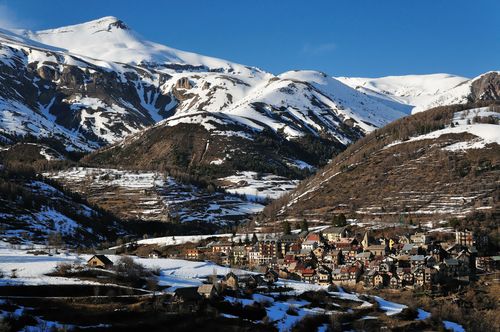 Beuil les Launes Resort Guide - Real Reviews From Real Skiers